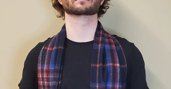 Tartan Wool Pocket Scarf - Esprit du Quebec